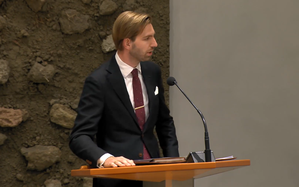 Joeri Pool (PVV): 'Krijgsmacht herovert kazerne na kazerne op COA' - de ...